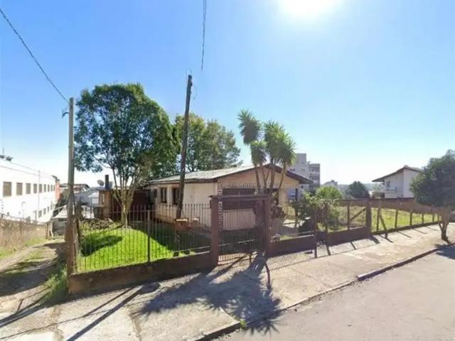 Terreno / Lote para Venda em Caxias do Sul/RS Sagrada Família 2 Quartos