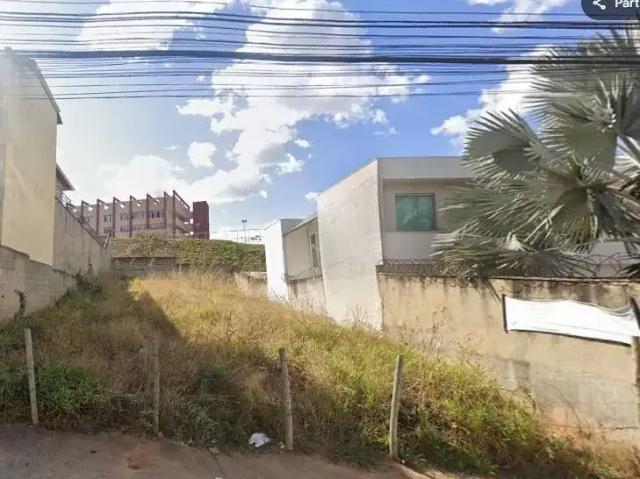 Terreno / Lote para Venda em Contagem/MG Cabral