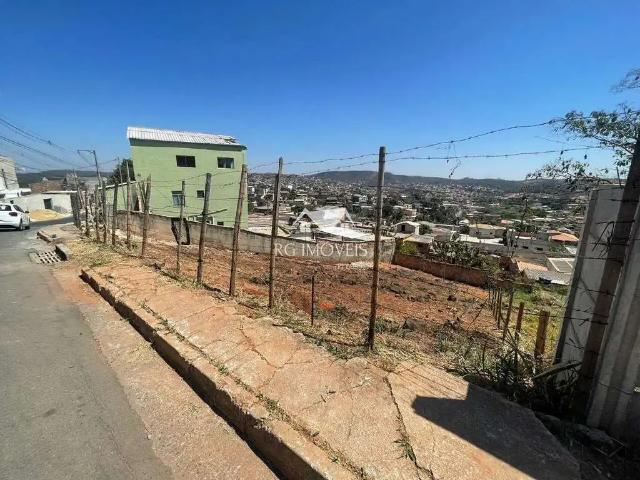 Terreno / Lote para Venda em Contagem/MG Icaivera