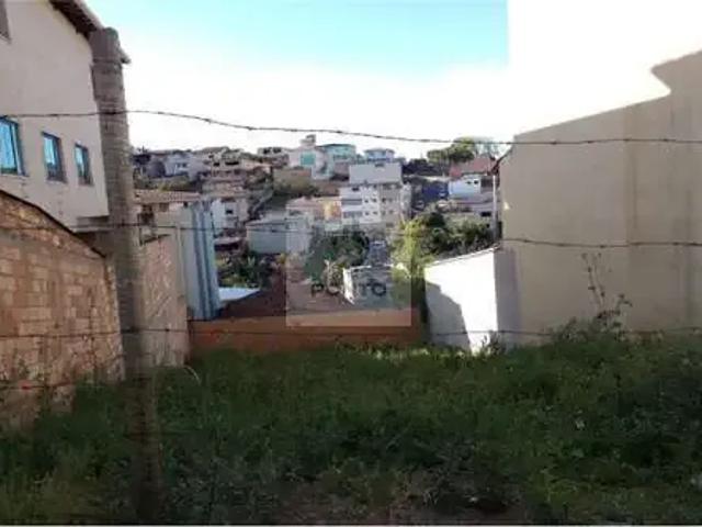 Terreno / Lote para Venda em Conselheiro Lafaiete/MG Jardim das Flores
