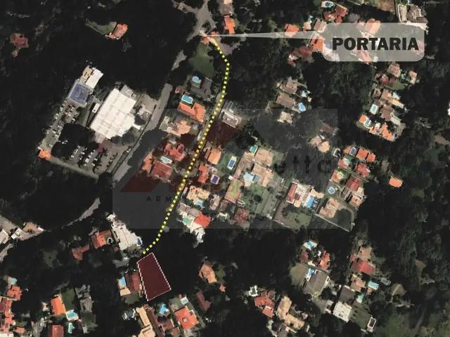 Terreno / Lote para Venda em Cotia/SP Algarve
