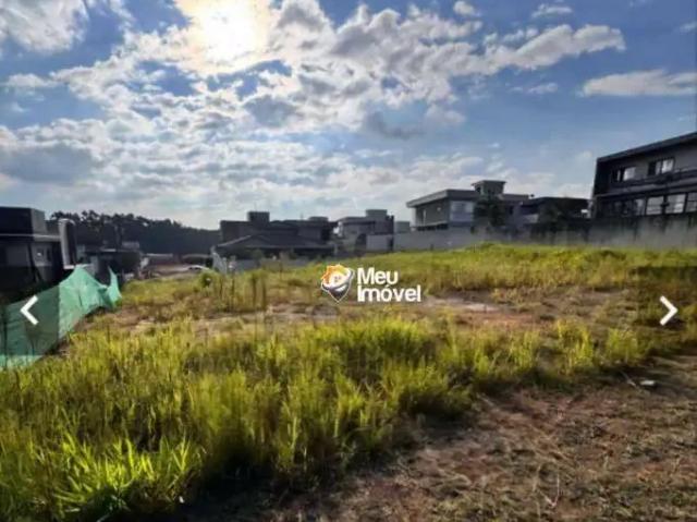 Terreno / Lote para Venda em Cotia/SP Parque Dom Henrique