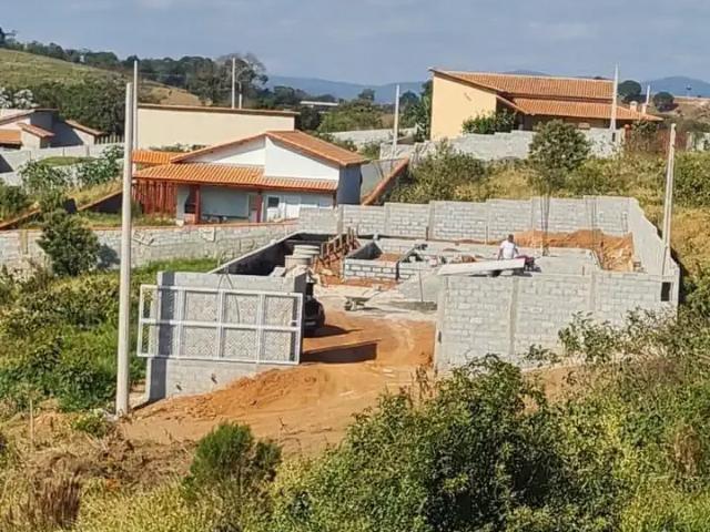 Terreno / Lote para Venda em Cotia/SP Santana