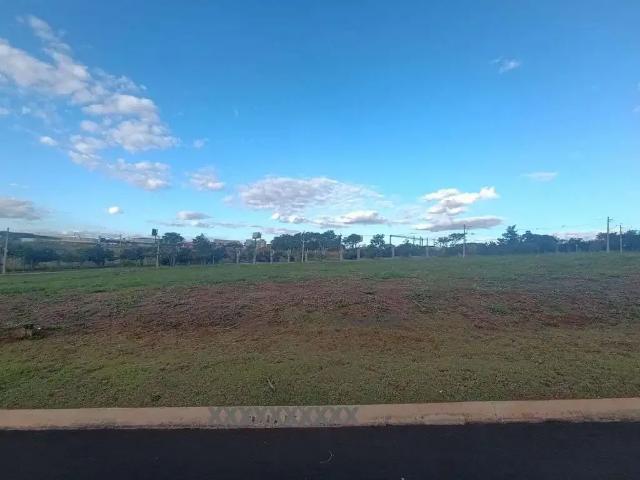 Terreno / Lote para Venda em Cravinhos/SP Centro