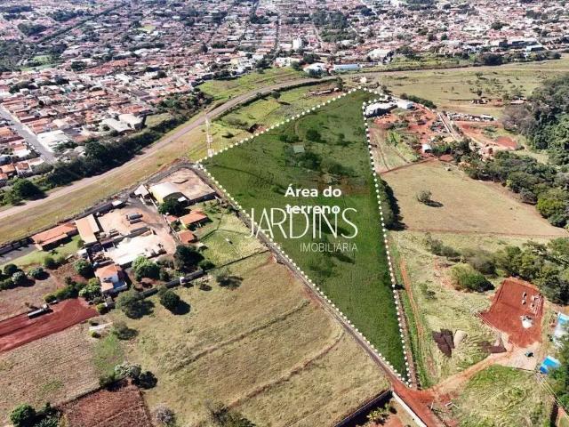 Terreno / Lote para Venda em Cravinhos/SP Centro