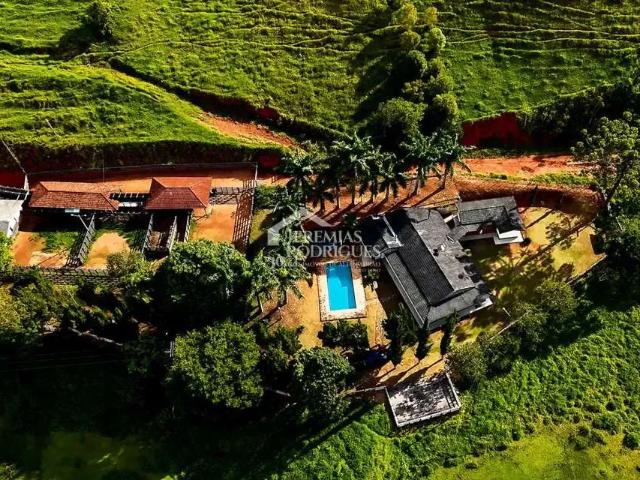 Terreno / Lote para Venda em Cunha/SP Centro 3 Quartos