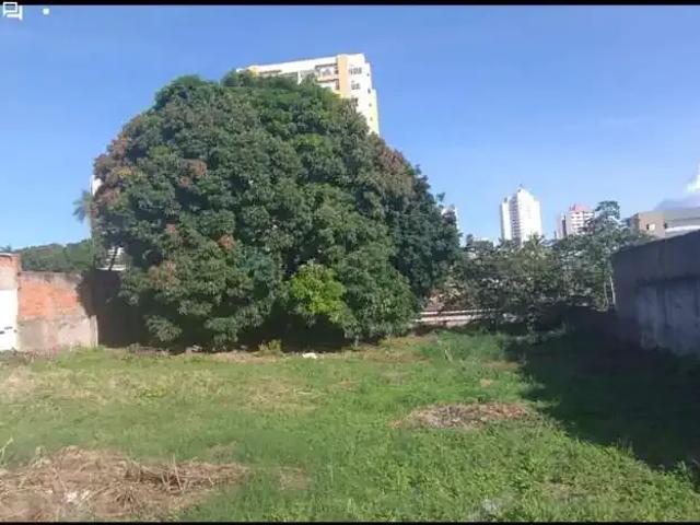 Terreno / Lote para Venda em Cuiabá/MT Centro Norte