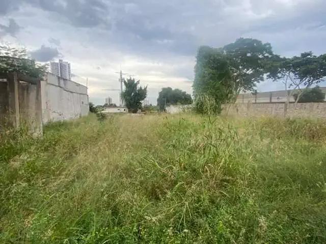 Terreno / Lote para Venda em Cuiabá/MT Goiabeiras