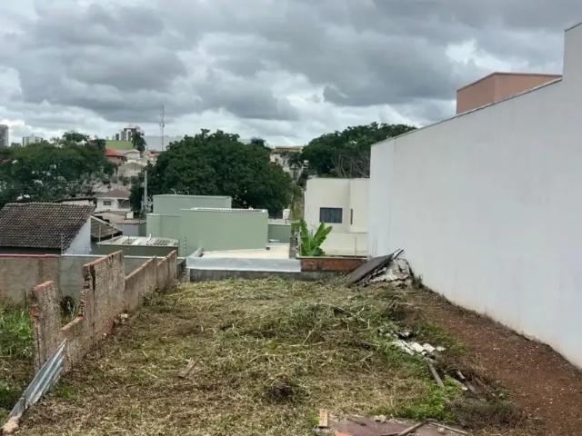 Terreno / Lote para Venda em Cuiabá/MT Santa Rosa