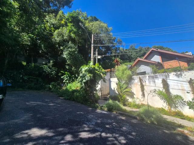 Terreno / Lote para Venda em Curitiba/PR Barreirinha