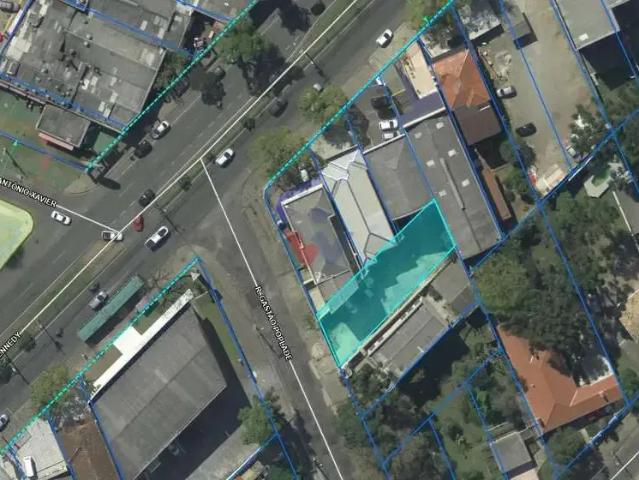 Terreno / Lote para Venda em Curitiba/PR Parolin