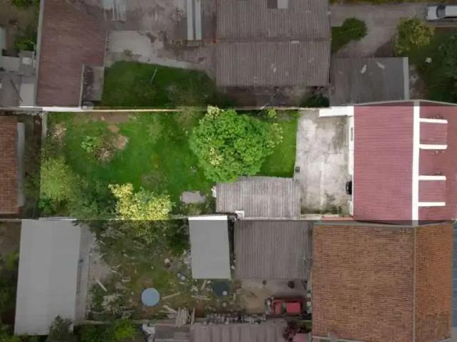 Terreno / Lote para Venda em Curitiba/PR Pinheirinho 4 Quartos