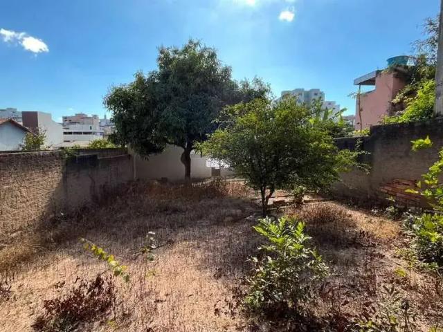 Terreno / Lote para Venda em Divinópolis/MG Manoel Valinhas