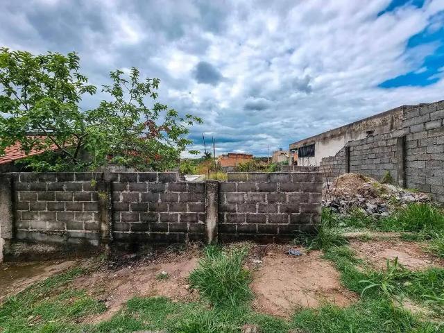 Terreno / Lote para Venda em Divinópolis/MG Nações