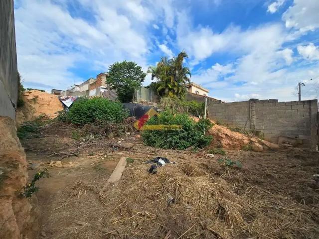 Terreno / Lote para Venda em Divinópolis/MG Antônio Fonseca