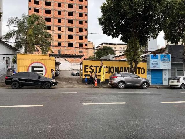 Terreno / Lote para Venda em Divinópolis/MG Centro