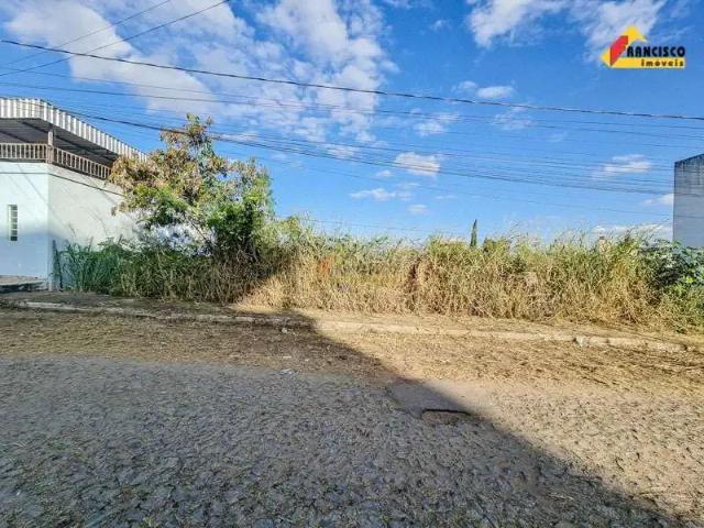 Terreno / Lote para Venda em Divinópolis/MG Chanadour