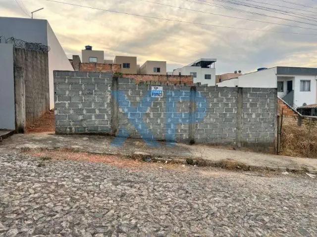 Terreno / Lote para Venda em Divinópolis/MG Davanuze