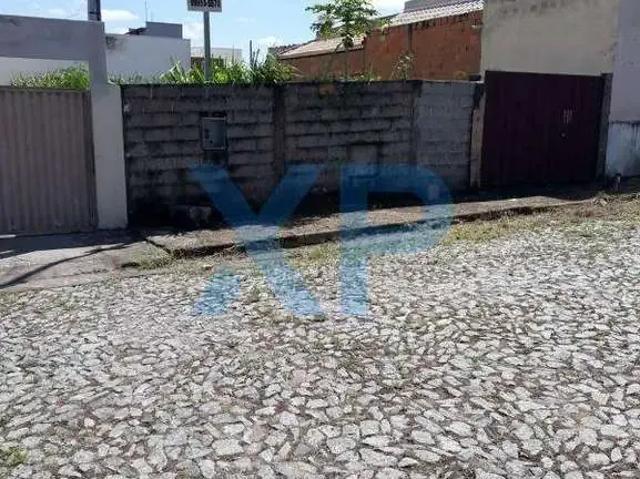 Terreno / Lote para Venda em Divinópolis/MG Davanuze
