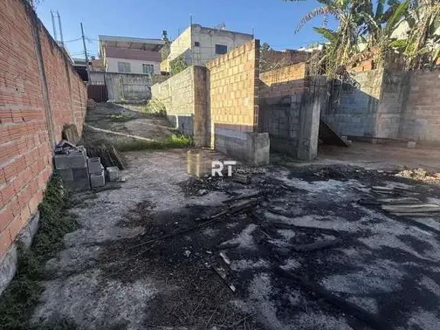 Terreno / Lote para Venda em Divinópolis/MG Dona Quita
