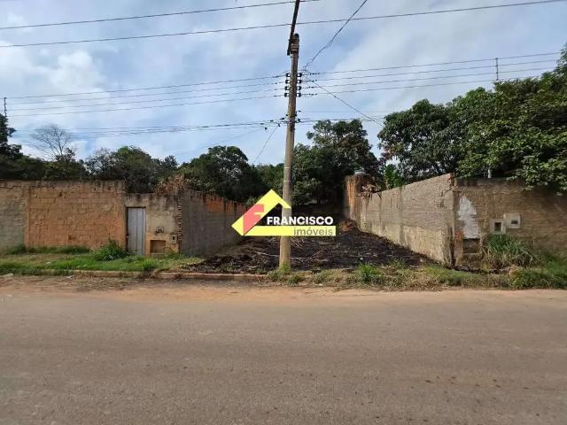 Terreno / Lote para Venda em Divinópolis/MG Grajaú