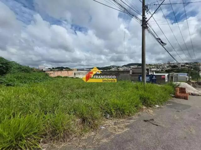 Terreno / Lote para Venda em Divinópolis/MG São Roque