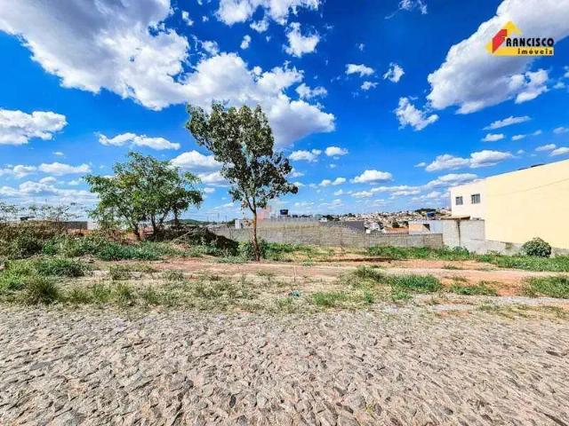 Terreno / Lote para Venda em Divinópolis/MG Santa Rosa