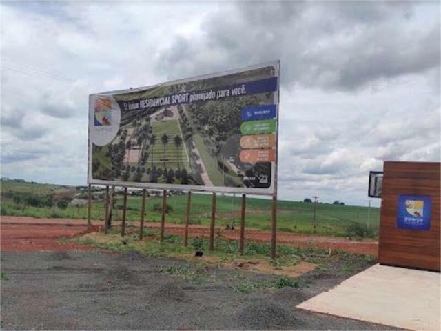Terreno / Lote para Venda em Elias Fausto/SP Centro