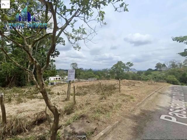 Terreno / Lote para Venda em Embu das Artes/SP Capuava