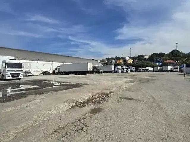 Terreno / Lote para Venda em Embu das Artes/SP Centro