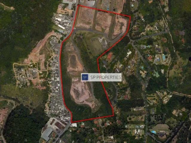 Terreno / Lote para Venda em Embu das Artes/SP Jardim Branca Flor