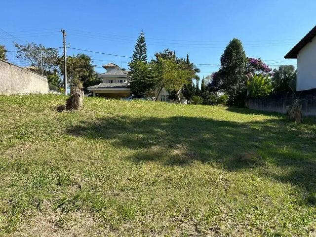 Terreno / Lote para Venda em Embu das Artes/SP Jardim Indaiá