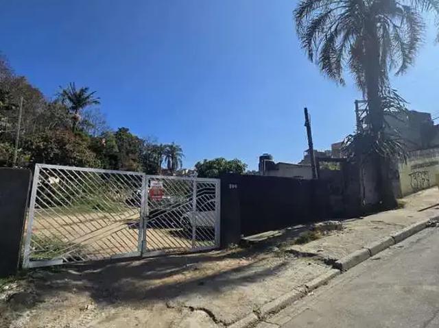 Terreno / Lote para Venda em Embu das Artes/SP Jardim Santa Tereza