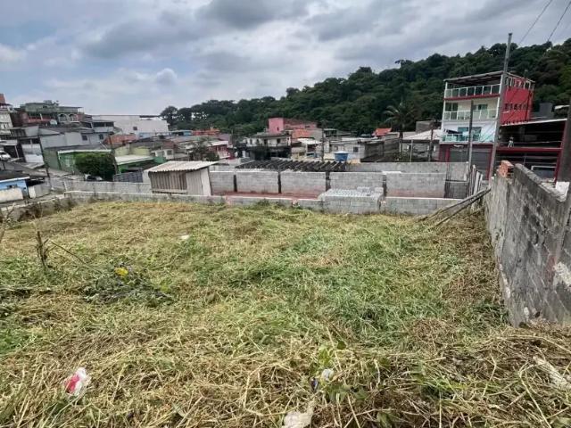 Terreno / Lote para Venda em Embu das Artes/SP Parque Pirajussara
