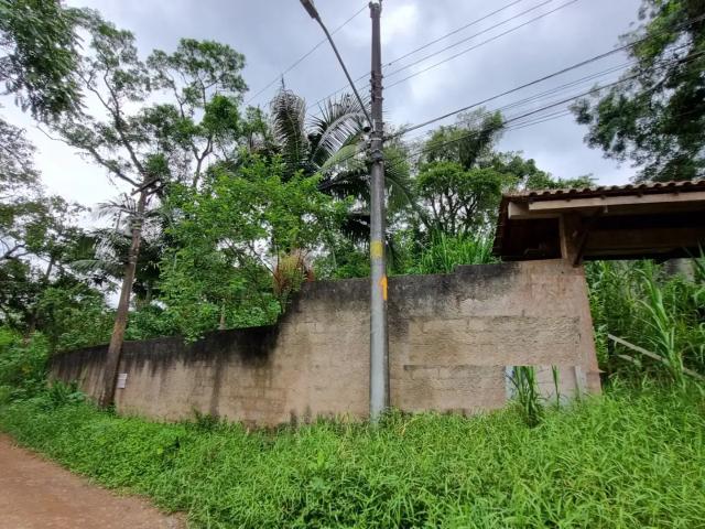Terreno / Lote para Venda em Embu das Artes/SP Retiro Vale do Sol