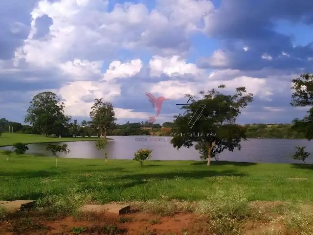 Terreno / Lote para Venda em Engenheiro Coelho/SP Lagoa Bonita