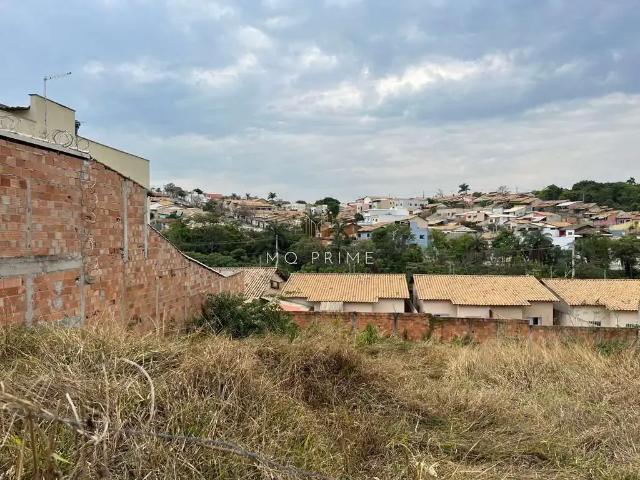 Terreno / Lote para Venda em Esmeraldas/MG Floresta Encantada