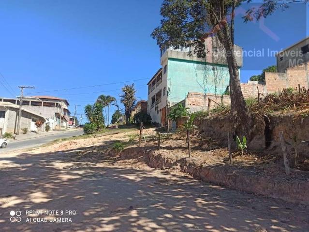 Terreno / Lote para Venda em Esmeraldas/MG Novo Retiro