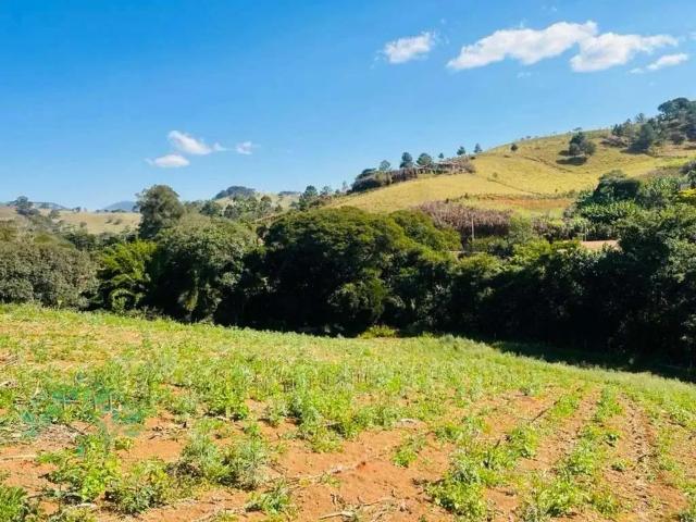 Terreno / Lote para Venda em Extrema/MG Salto de Cima