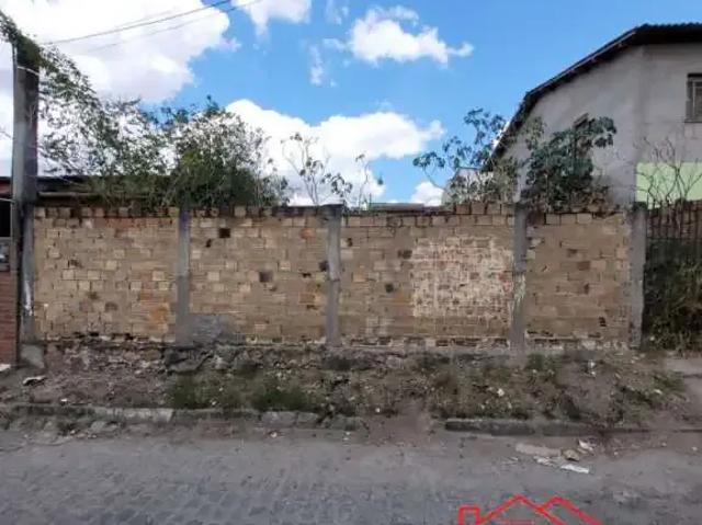 Terreno / Lote para Venda em Feira de Santana/BA Calumbi