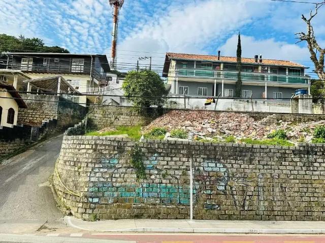 Terreno / Lote para Venda em Florianópolis/SC Costeira do Pirajubaé