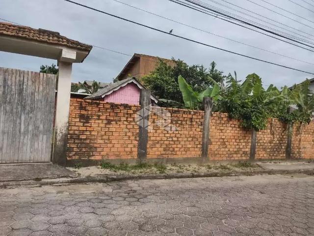 Terreno / Lote para Venda em Florianópolis/SC Campeche