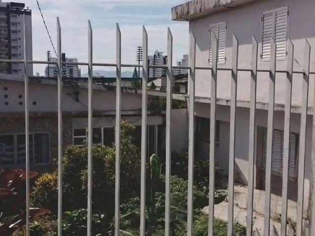 Terreno / Lote para Venda em Florianópolis/SC Canto 1 Quartos