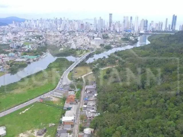 Terreno / Lote para Venda em Florianópolis/SC Balneário