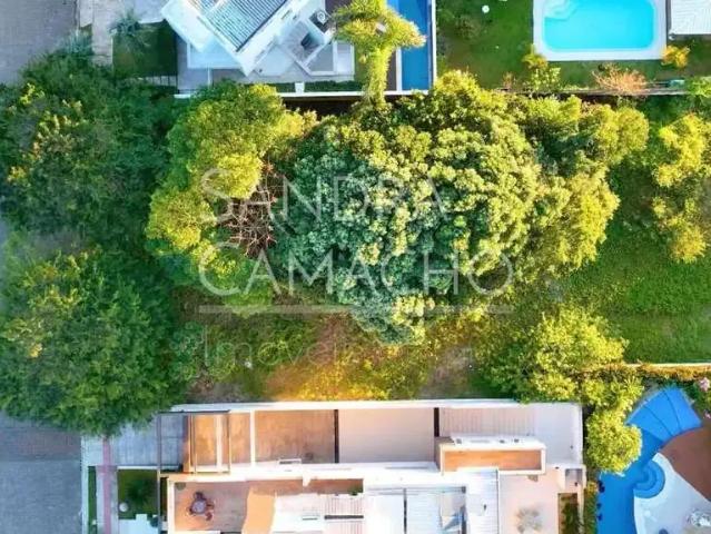 Terreno / Lote para Venda em Florianópolis/SC Jurerê Internacional