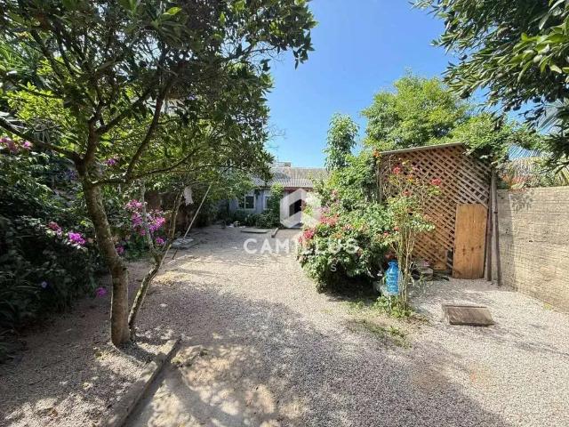 Terreno / Lote para Venda em Florianópolis/SC Morro das Pedras