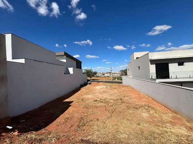 Terreno / Lote para Venda em Franca/SP Villa Piemonte II