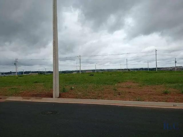 Terreno / Lote para Venda em Franca/SP Parque das Águas