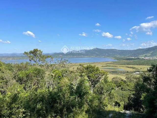 Terreno / Lote para Venda em Garopaba/SC Centro