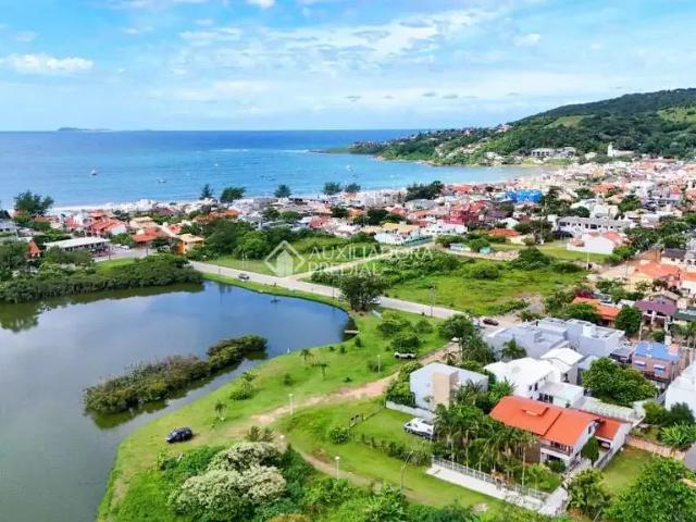 Terreno / Lote para Venda em Garopaba/SC Centro